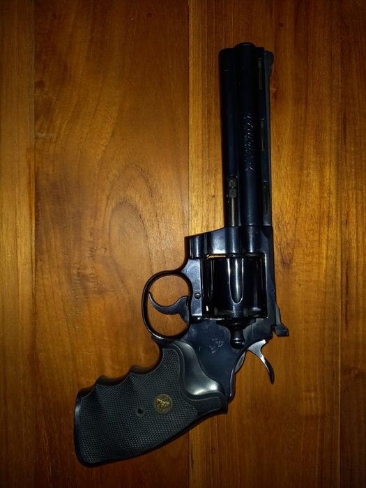 Dé site voor al uw wapens en toebehoren. - Wapenadvertenties.nl