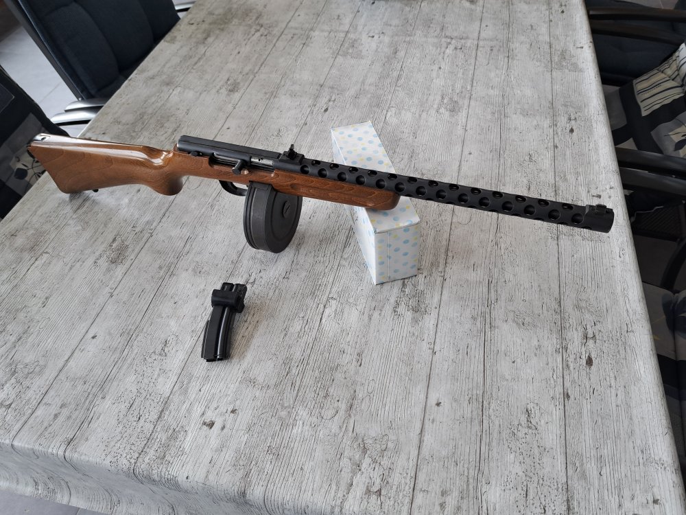 Pietta, een uniek semi automatisch kogelgeweer. - Wapenadvertenties.nl